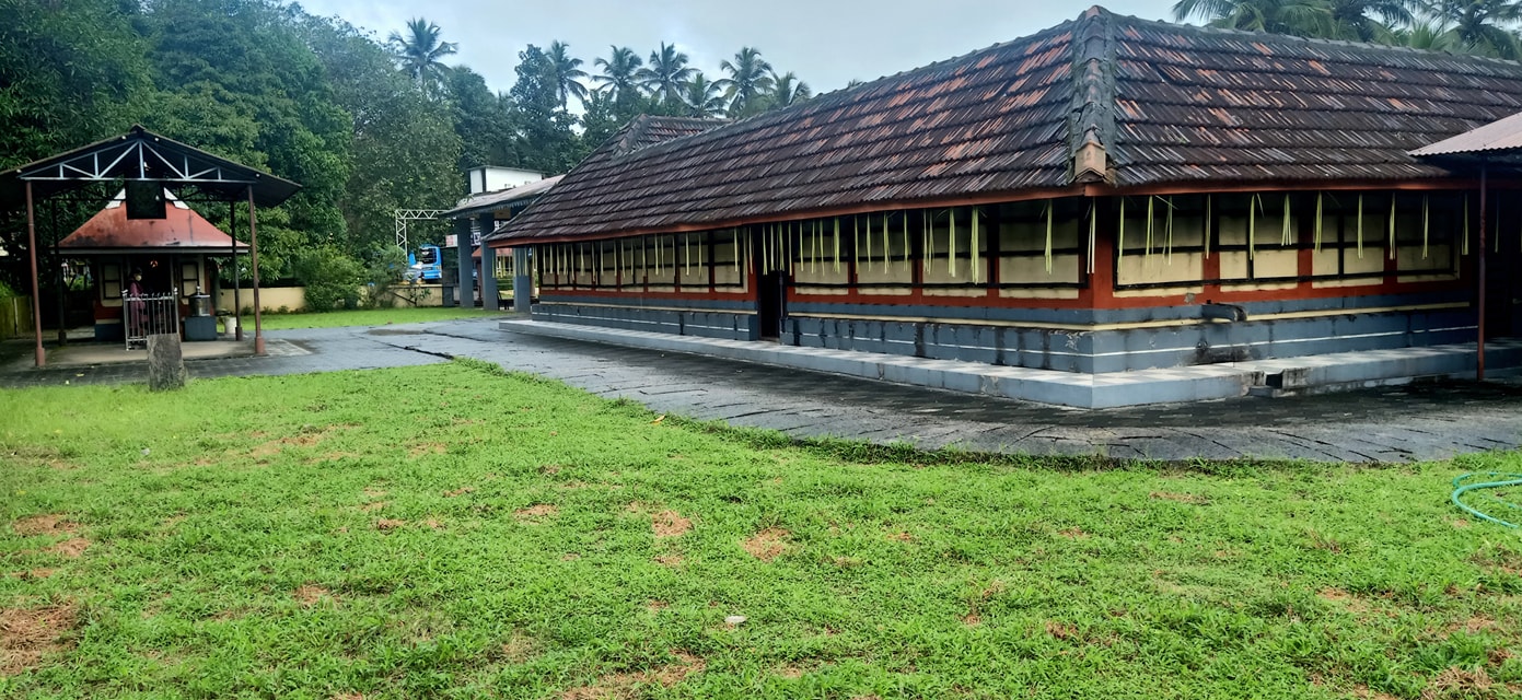 Welcome to Muthukurussi Sri Kirathamoorthy Temple | Gallery Page